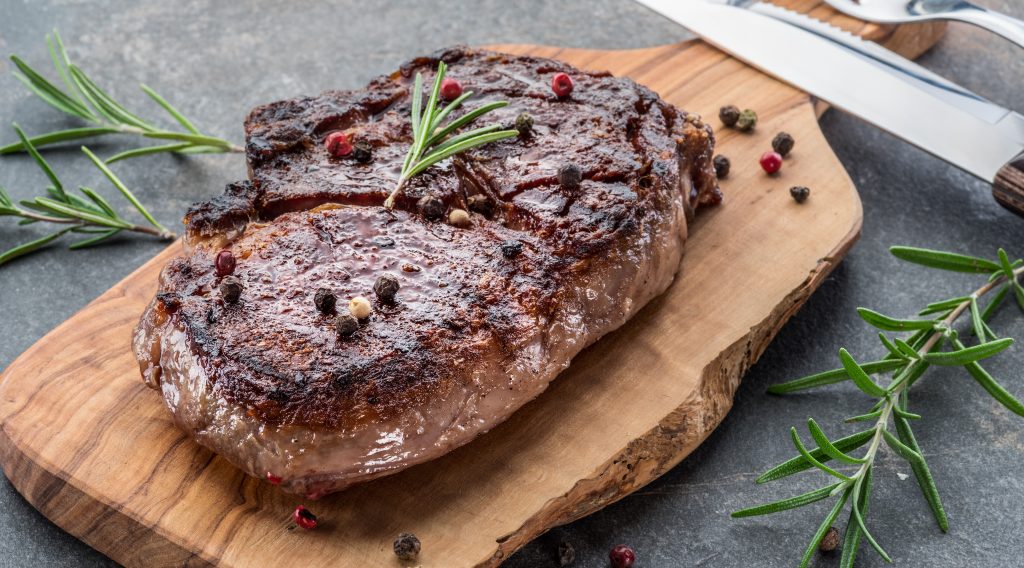 10 oz Rib-eye Steak Canada AA - Bow River Meats